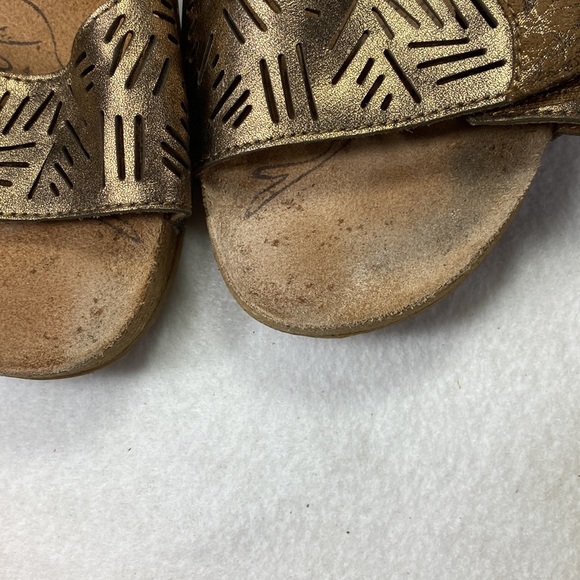 Josef Seibel | Shoes | Joseph Siebel Bronze Leather Tonga Sandals ...